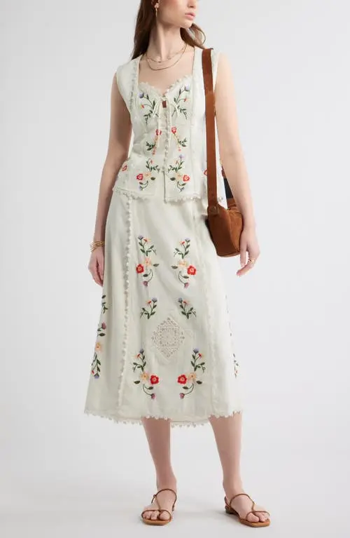 Treasure & Bond Embroidered Sleeveless Top