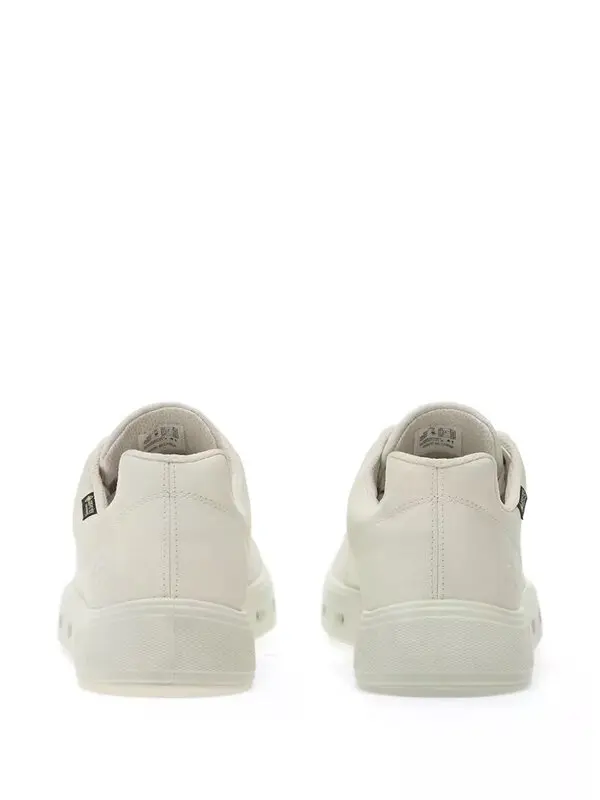 Ecco Street 720 Perforated Lace-up Sneakers