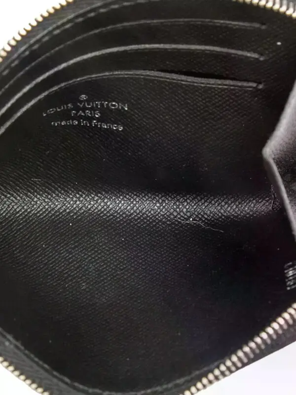 LOUIS VUITTON 2017 Epi Coin Pouch - Black