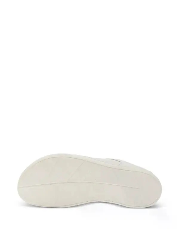 BE LENKA Echo Sneakers