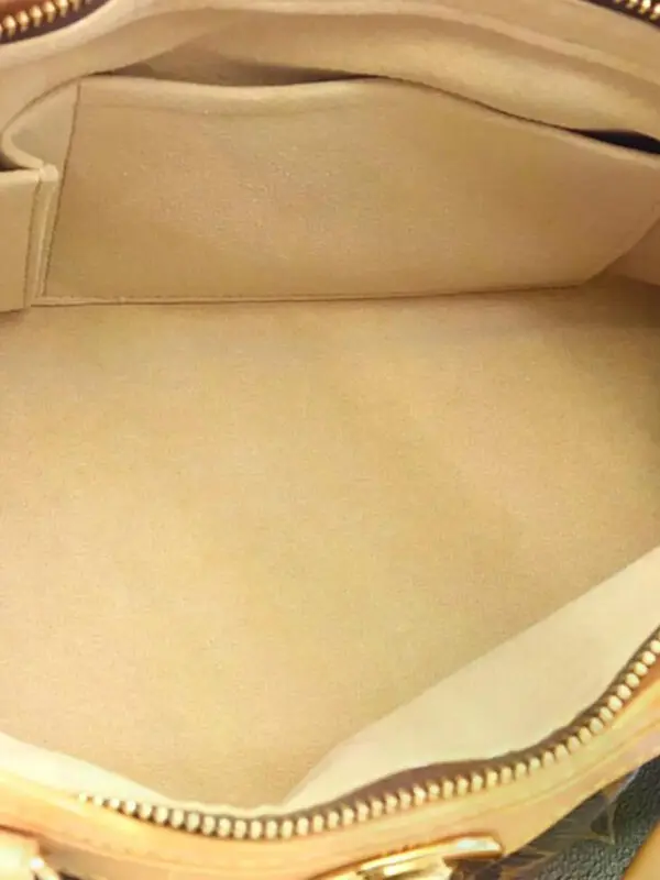 LOUIS VUITTON 2010 Monogram Boetie Pm Handbag