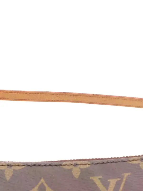 LOUIS VUITTON 2006 Monogram Pochette Accessoires