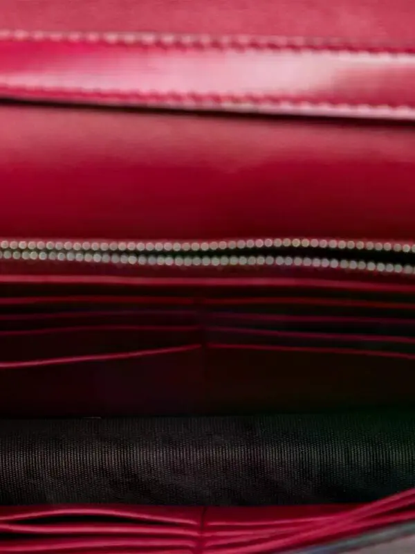 Gucci Leather Interlocking G Dollar Wallet On Chain Crossbody Bag