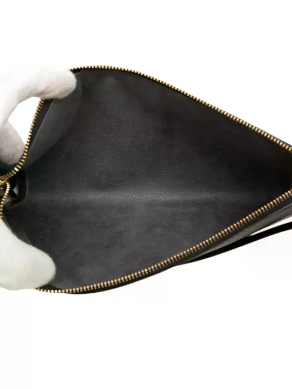 LOUIS VUITTON 2003 Epi Pochette Accessoires Shoulder Bag - Black