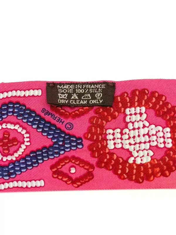 Hermès 2000-2026 Kelly En Perles Silk Twilly Scarf Scarves - Pink