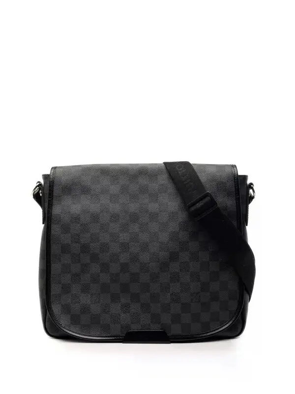 LOUIS VUITTON 2009 Damier Graphite Daniel Mm Crossbody Bag