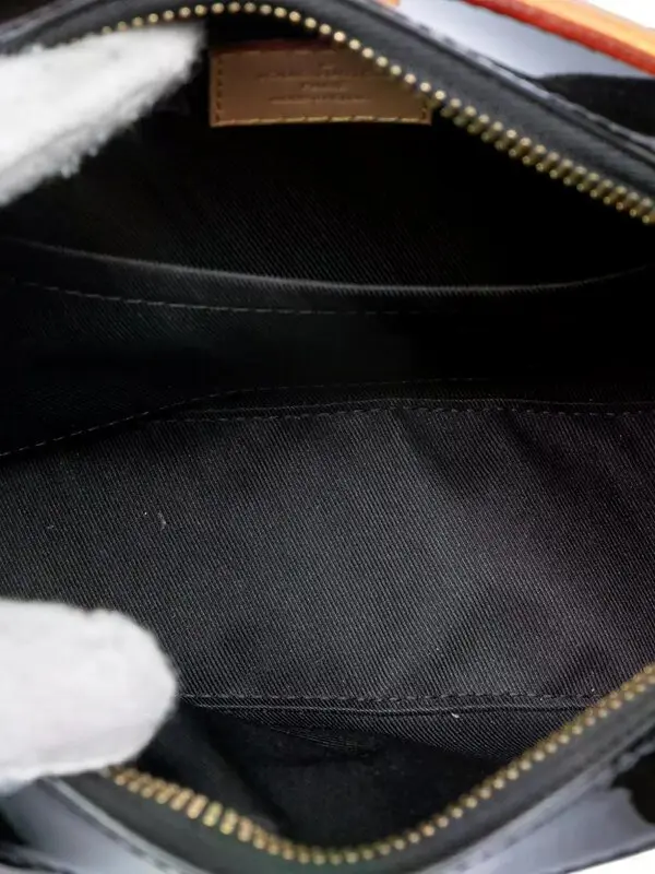 LOUIS VUITTON 2018 Monogram Vernis Santa Monica Camera Bag - Black