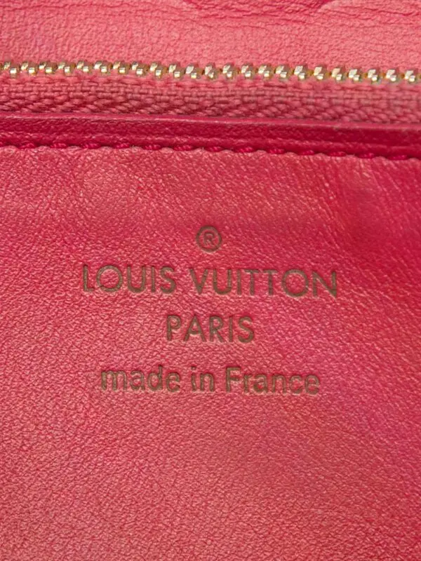 LOUIS VUITTON 2020 Taurillon Capucines Wallet Long Wallets