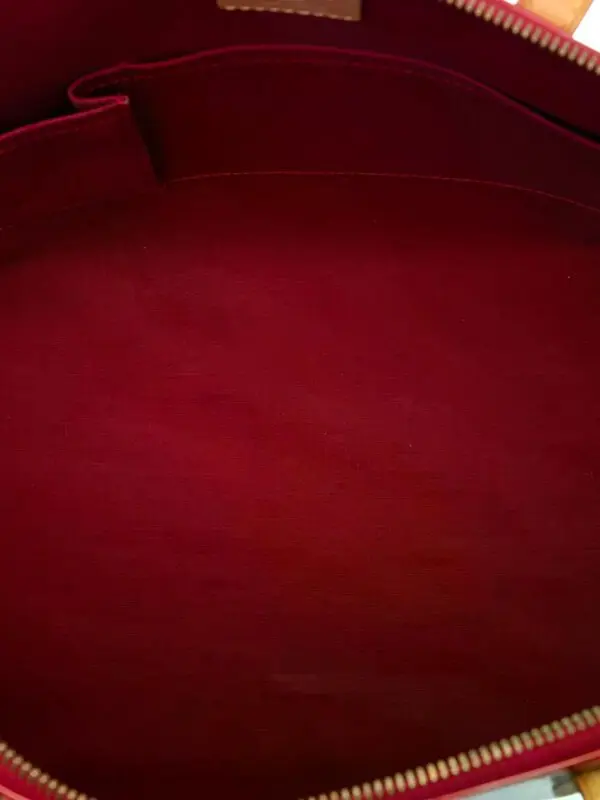LOUIS VUITTON 2000-2020 Monogram Vernis Bellevue Gm Tote Bag - Red