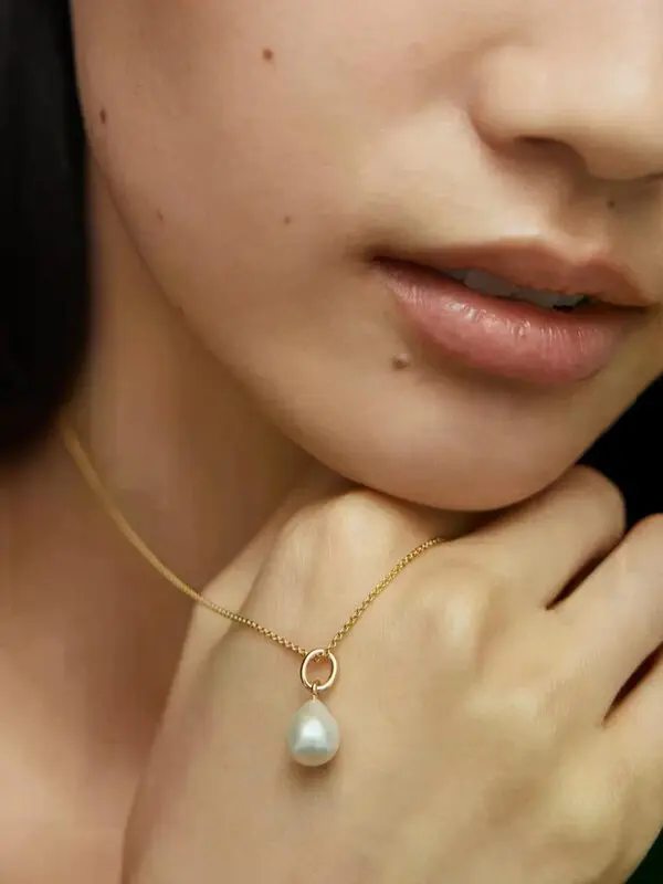 Monica Vinader Baroque Pearl Pendant - Gold