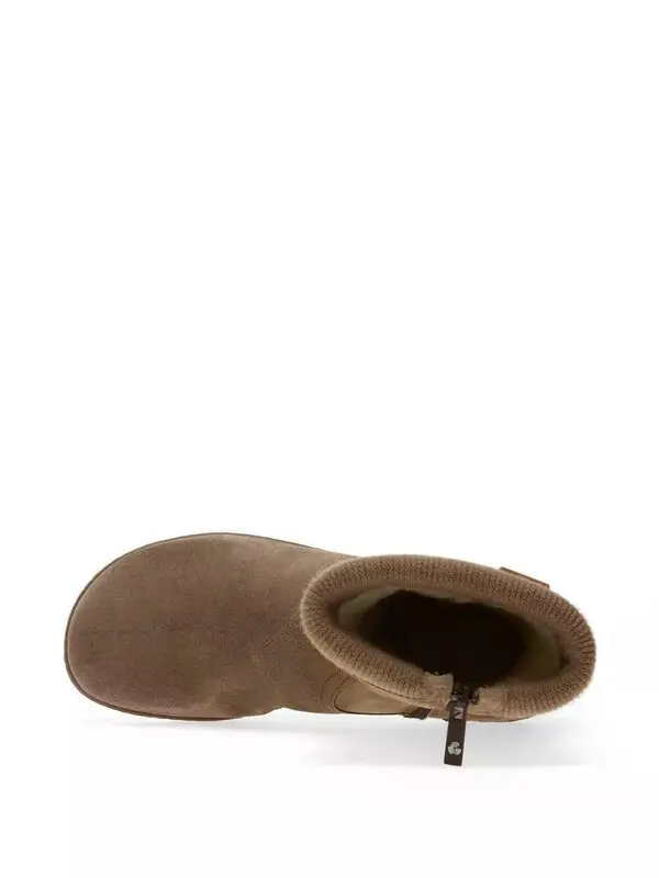 GROUNDIES Iceland Ribbed-knit Boots
