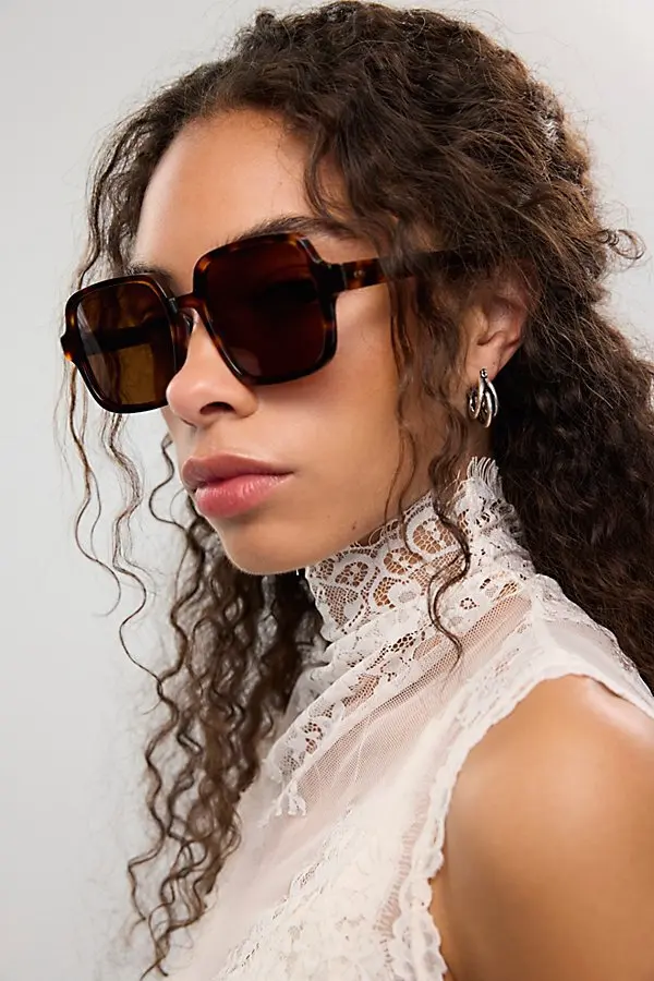 Free People Jace Square Polarized Sunglasses