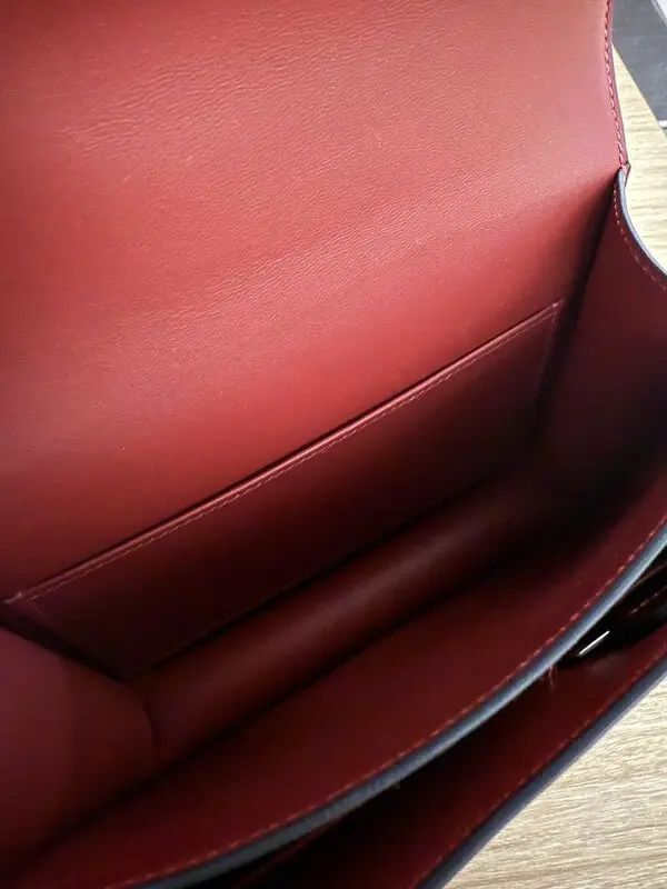 Hermès Rouge H Box Constance 18 Phw - Red