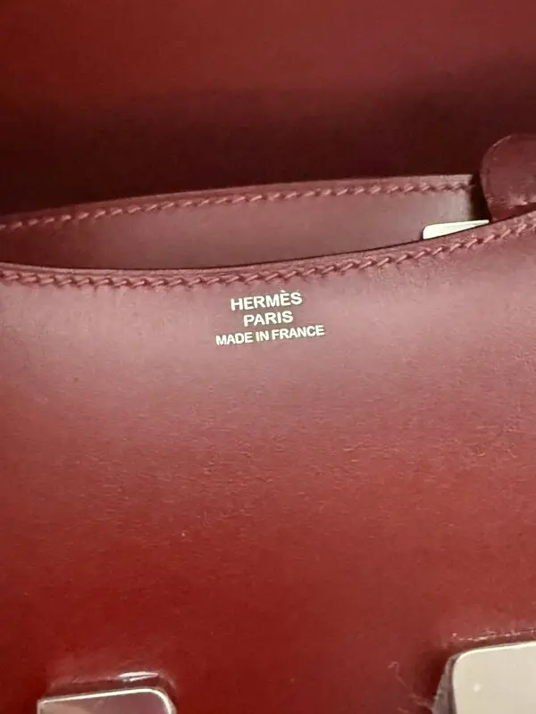 Hermès Rouge H Box Constance 18 Phw - Red