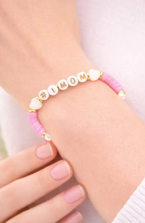 BITS & BOWS 1 Mom Beaded Bracelet
