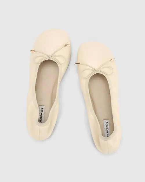 NAKED WOLFE Scrunch Ballet Flat - Cream