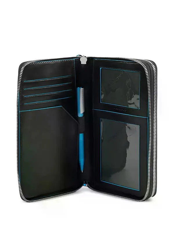 PIQUADRO Zip-around Leather Travel Document Holder