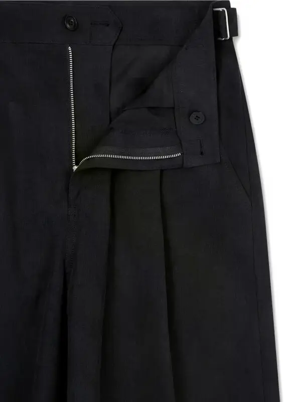 STUDIO TOMBOY Side-strap Pleated Shorts
