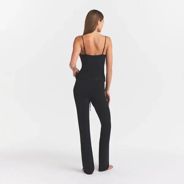 SKIMS Sleep Lace Cami Top And Pant Set - Onyx