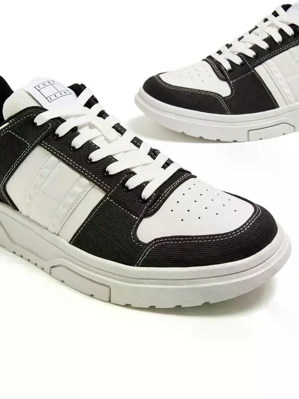 Tommy Hilfiger The Brooklyn Sneakers - White