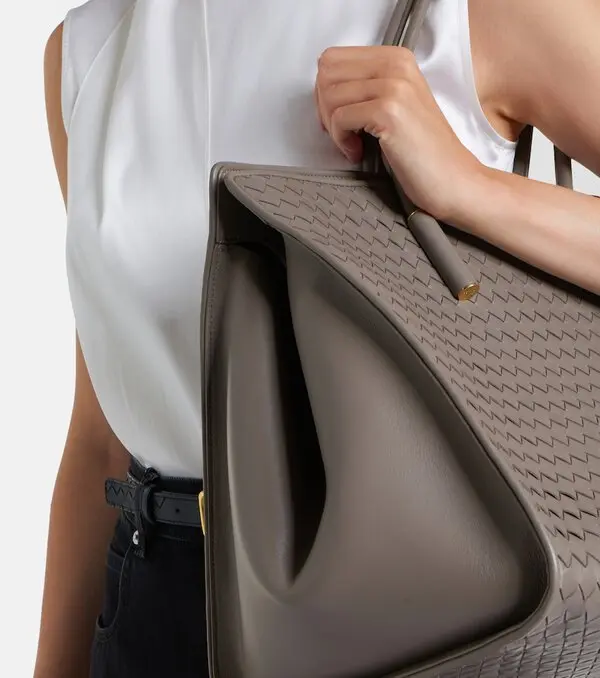 Bottega Veneta Barbara Medium Leather Top-handle Bag - Grey