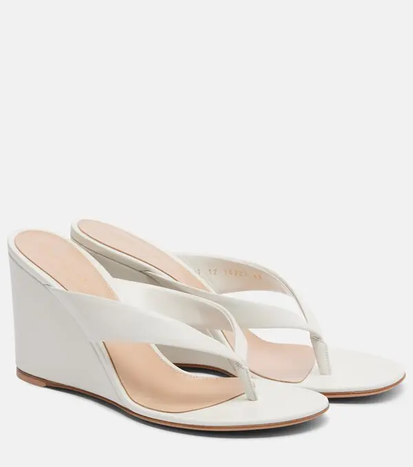 GIANVITO ROSSI Leather Wedge Thong Sandals - White