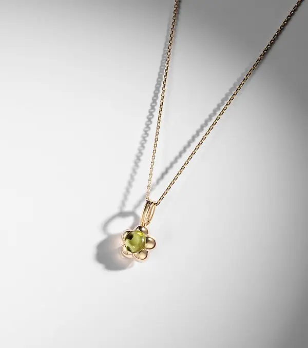 STONE AND STRAND Kensington Peridot Flower Necklace