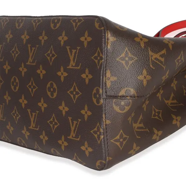 LOUIS VUITTON Monogram Canvas Neonoe Mm