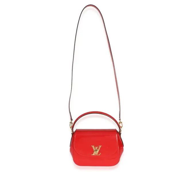 LOUIS VUITTON Monogram Vernis Pasadena Shoulder Bag - Red