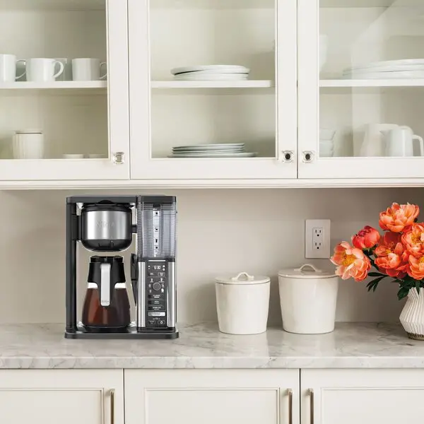 NINJA Specialty Coffee Maker With Glass Carafe - Black/silver