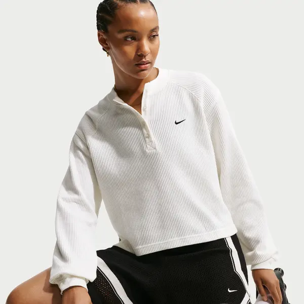 Nike Sportswear Chill Knit Mid-rise Shorts