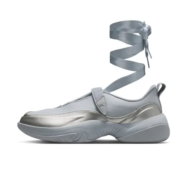 JORDAN Pointe Sneakers With Ribbon Fastening - Grey