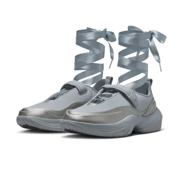 JORDAN Pointe Sneakers With Ribbon Fastening - Grey