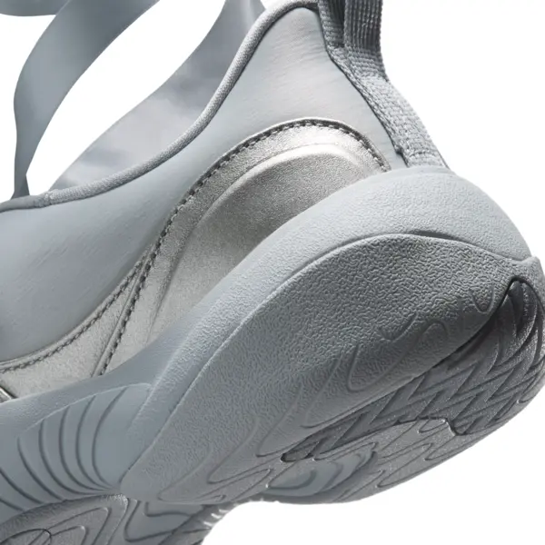 JORDAN Pointe Sneakers With Ribbon Fastening - Grey
