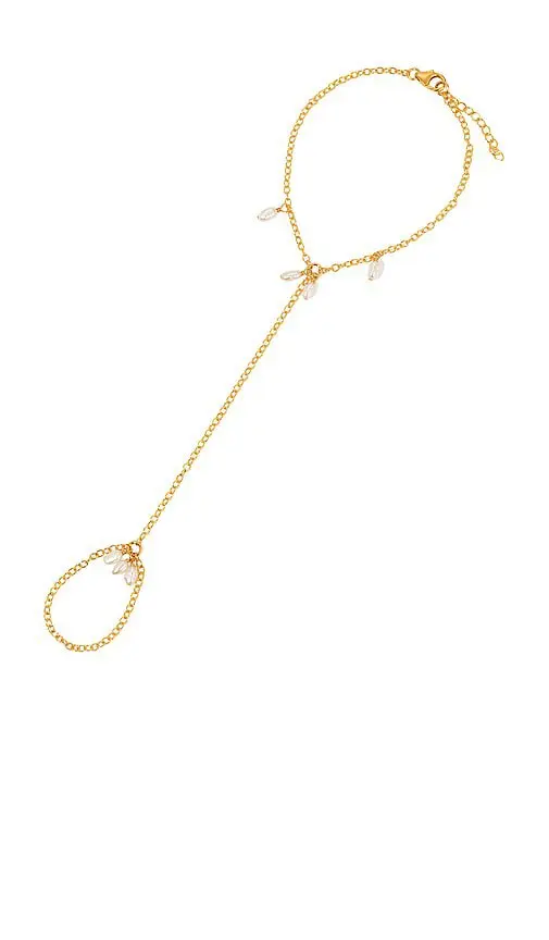 NAIIA X Pearl Shaker Hand Chain In Metallic - Gold