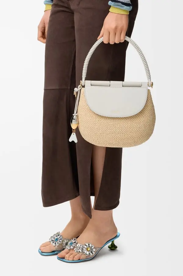 Loewe Medium Pescador Bag In Raffia And Leather - Natural/white