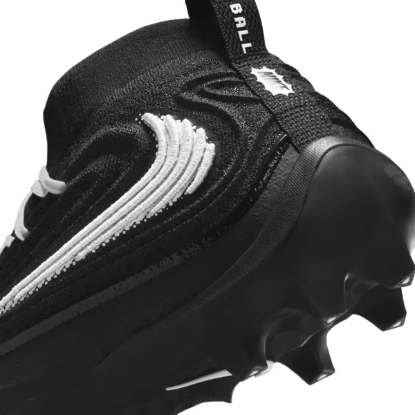 Nike Alpha Menace Elite Football Cleats