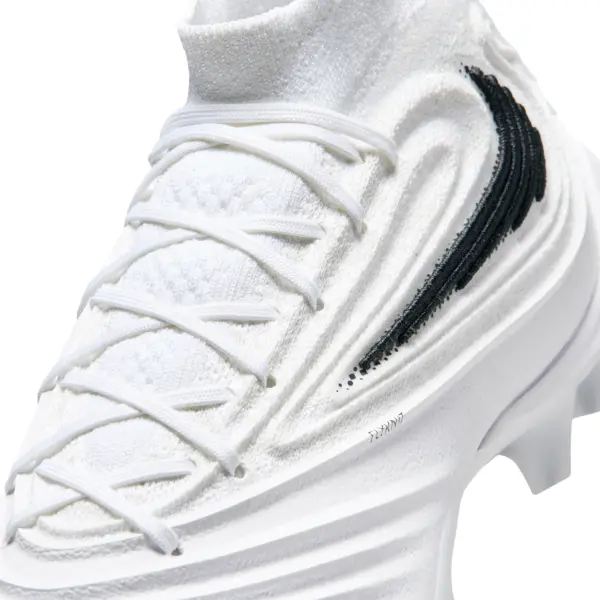 Nike Alpha Menace Elite Football Cleats