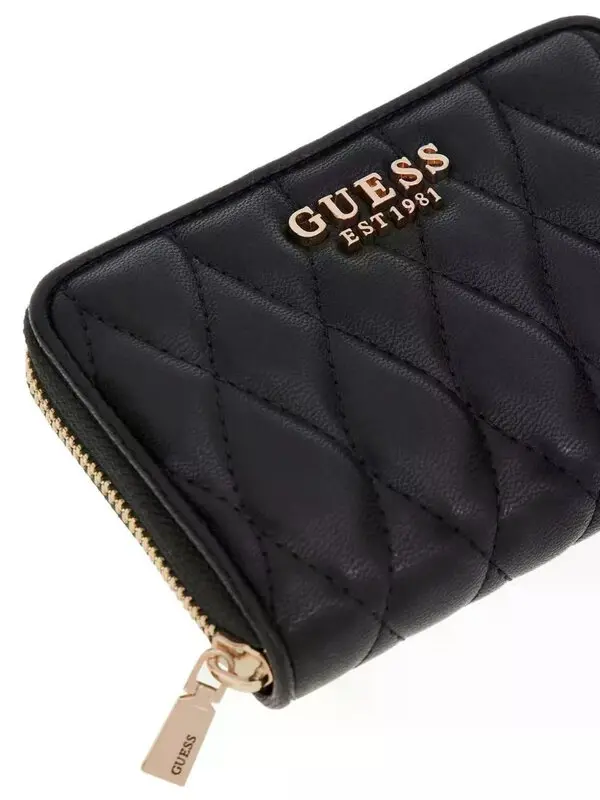 Guess Valla Quilted Zip Wallet