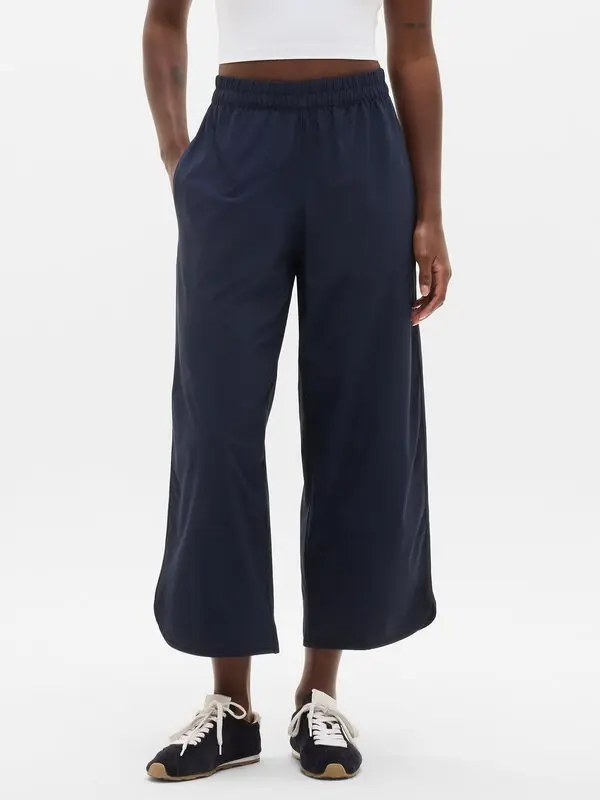 Athleta Relaxed Cropped Pant - Navy