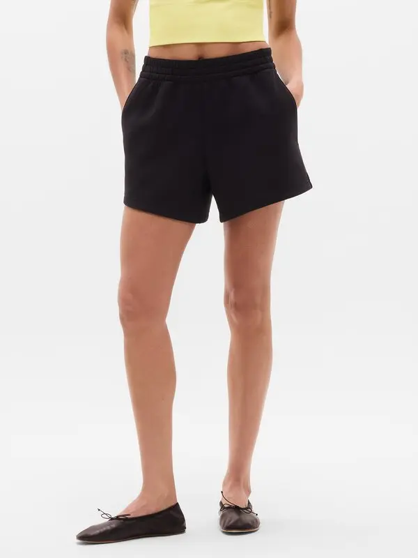 Athleta Form Knit Mid Rise 6" Short - Black
