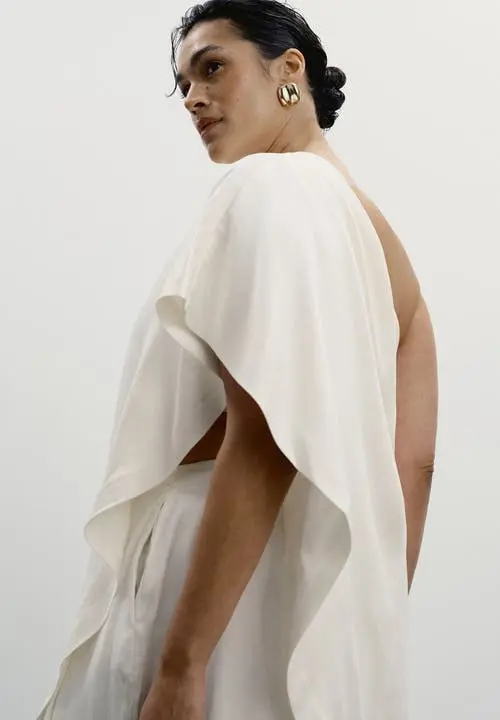11 HONORE Longline Cape Top