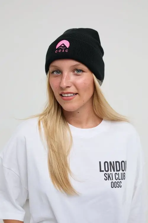 OOSC Classique Beanie - Black With Pink Logo