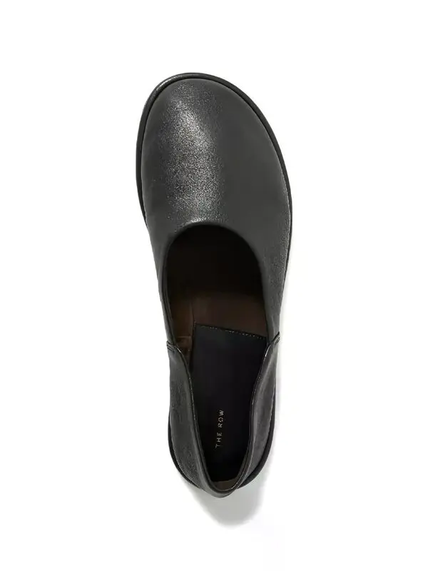 THE ROW Leather Round-toe Loafers - Black