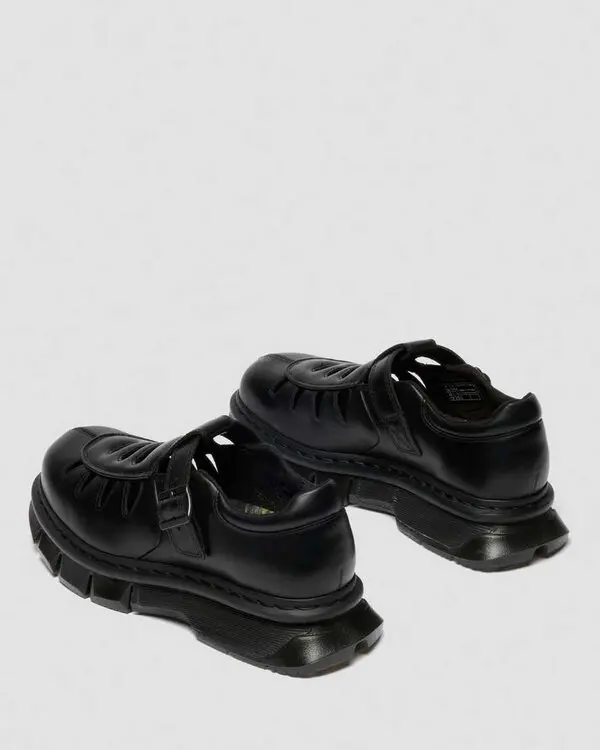 Dr. Martens Qubist Fisherman Sandals