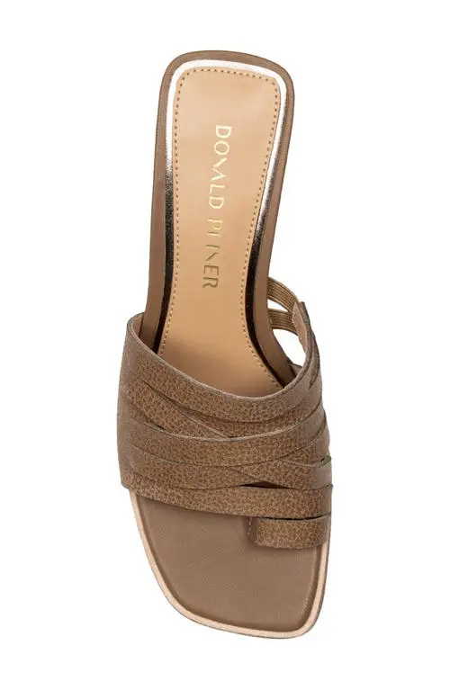 DONALD PLINER Dayvi Toe Loop Sandal - Tobacco