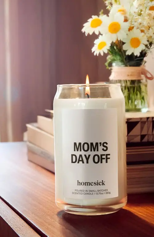 HOMESICK Mom's Day Off Scented Candle