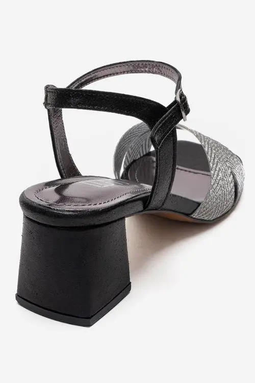 PROLOGUE SHOES Milagro Block Heel Sandal - Black