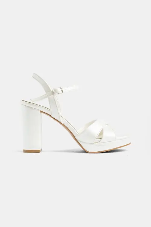 FOREVER & ALWAYS SHOES Slingback Block Heel Sandal