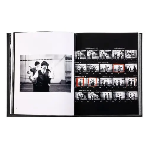 GRAPHIC IMAGE The Beatles Terry O'neill The Definitive Collection Leather Edition